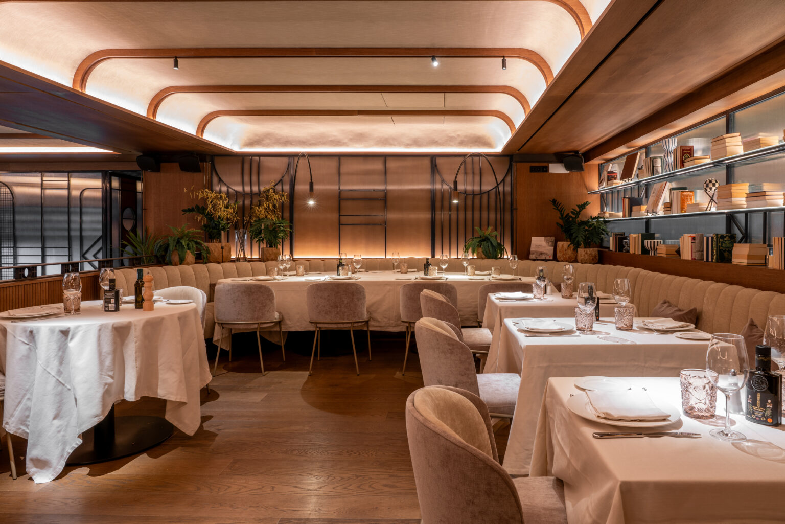 Así es la Puerta 57 del Bernabéu, el restaurante a pie de campo